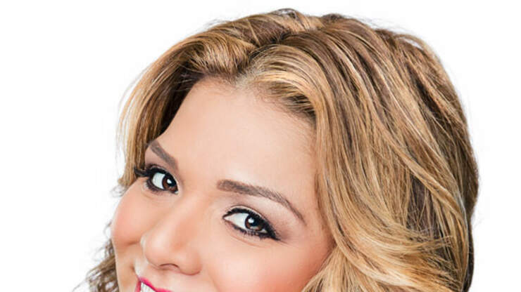 Geena the Latina - Channel 933