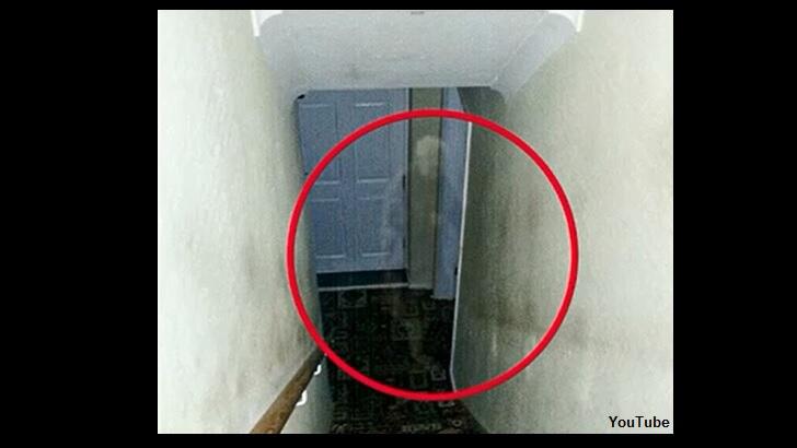 Eerie Anomaly Photographed in UK | Coast to Coast AM