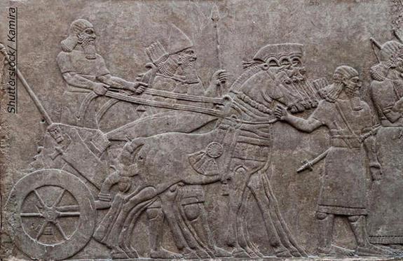Chariots Found in 4,000-Year-Old Burial Site | Coast to Coast AM
