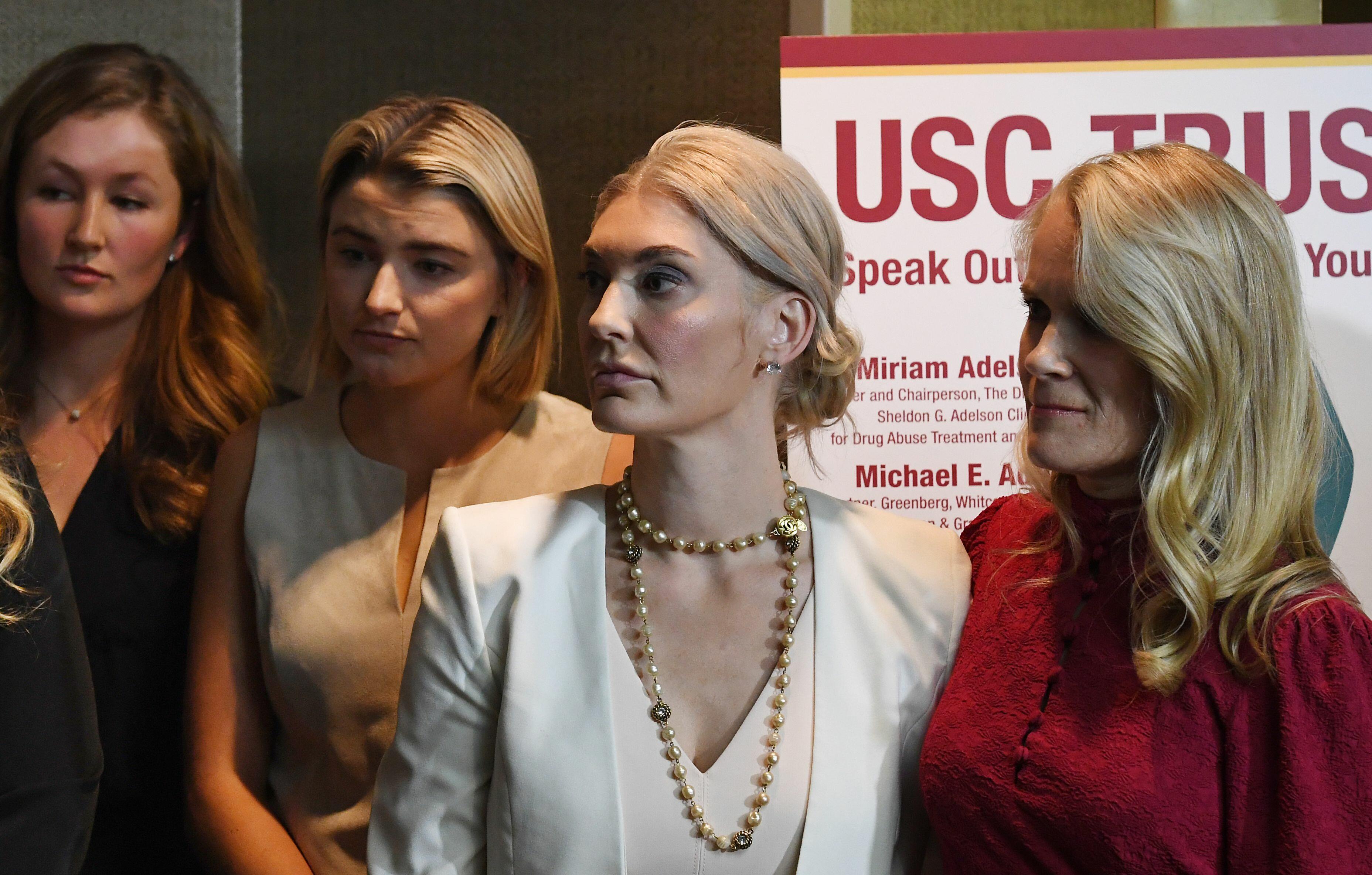 USC Agrees To 1 1 Billion Sexual Assault Settlement With Over 700