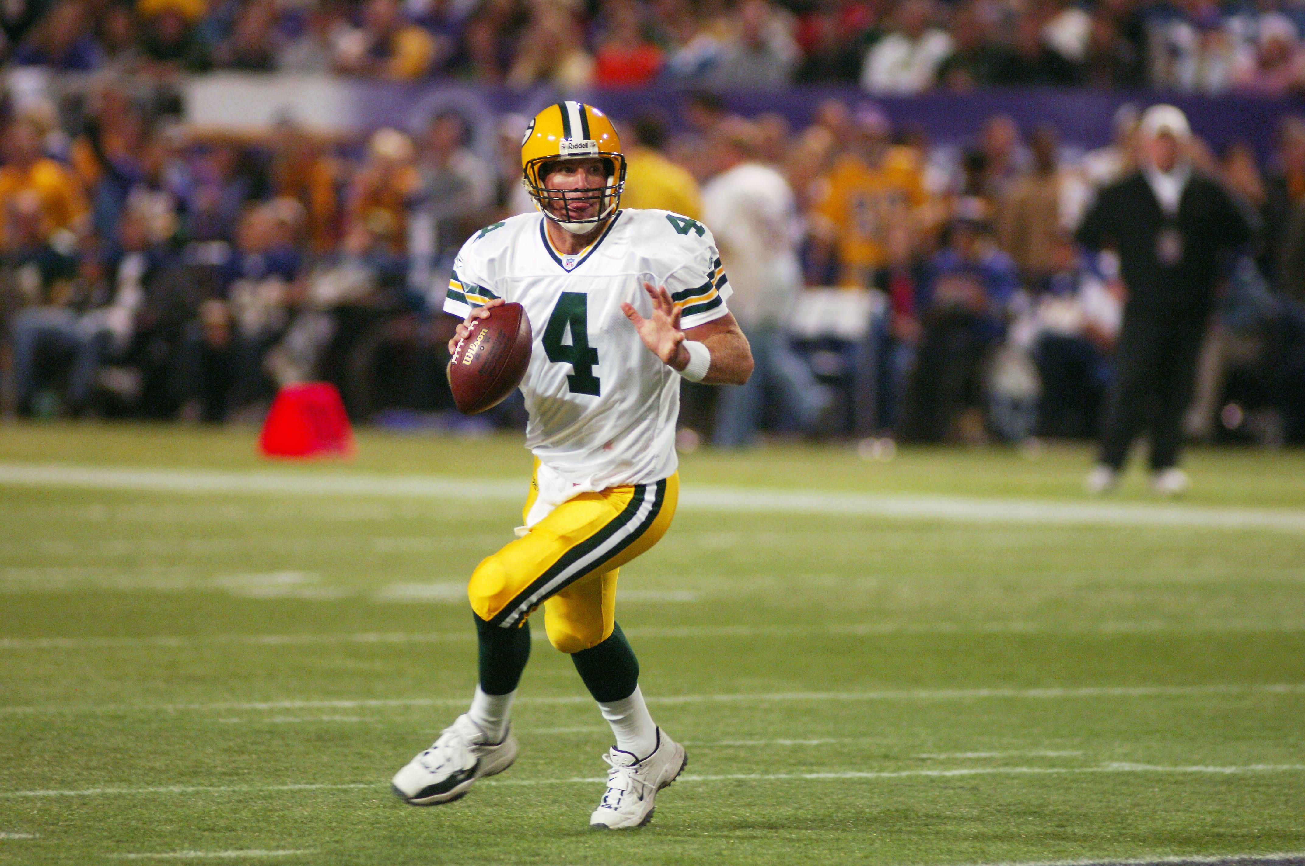 Packer Players Drink Imaginary Tea with Little Green Bay Fan | iHeart