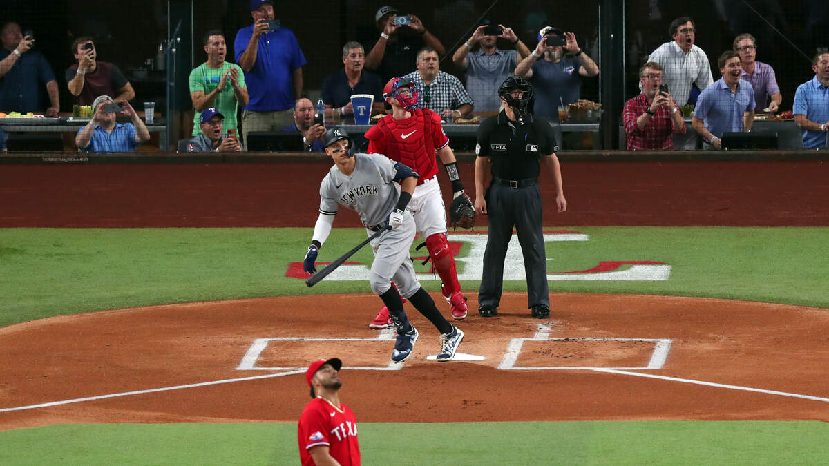 Sports: Fan Jumps Off Railing Trying to Catch Aaron Judge's 62nd Home Run | 94.5 The Buzz | The ...