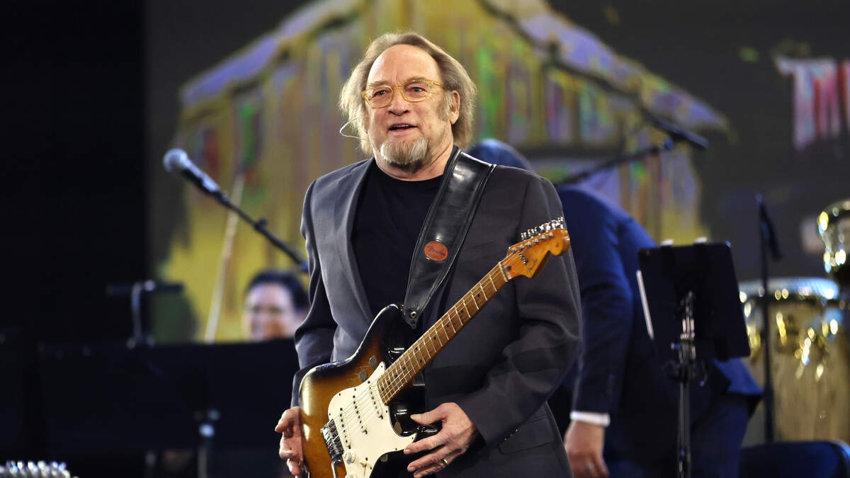 Stephen Stills; Another Track from Archival Video "Live at Berkeley ...
