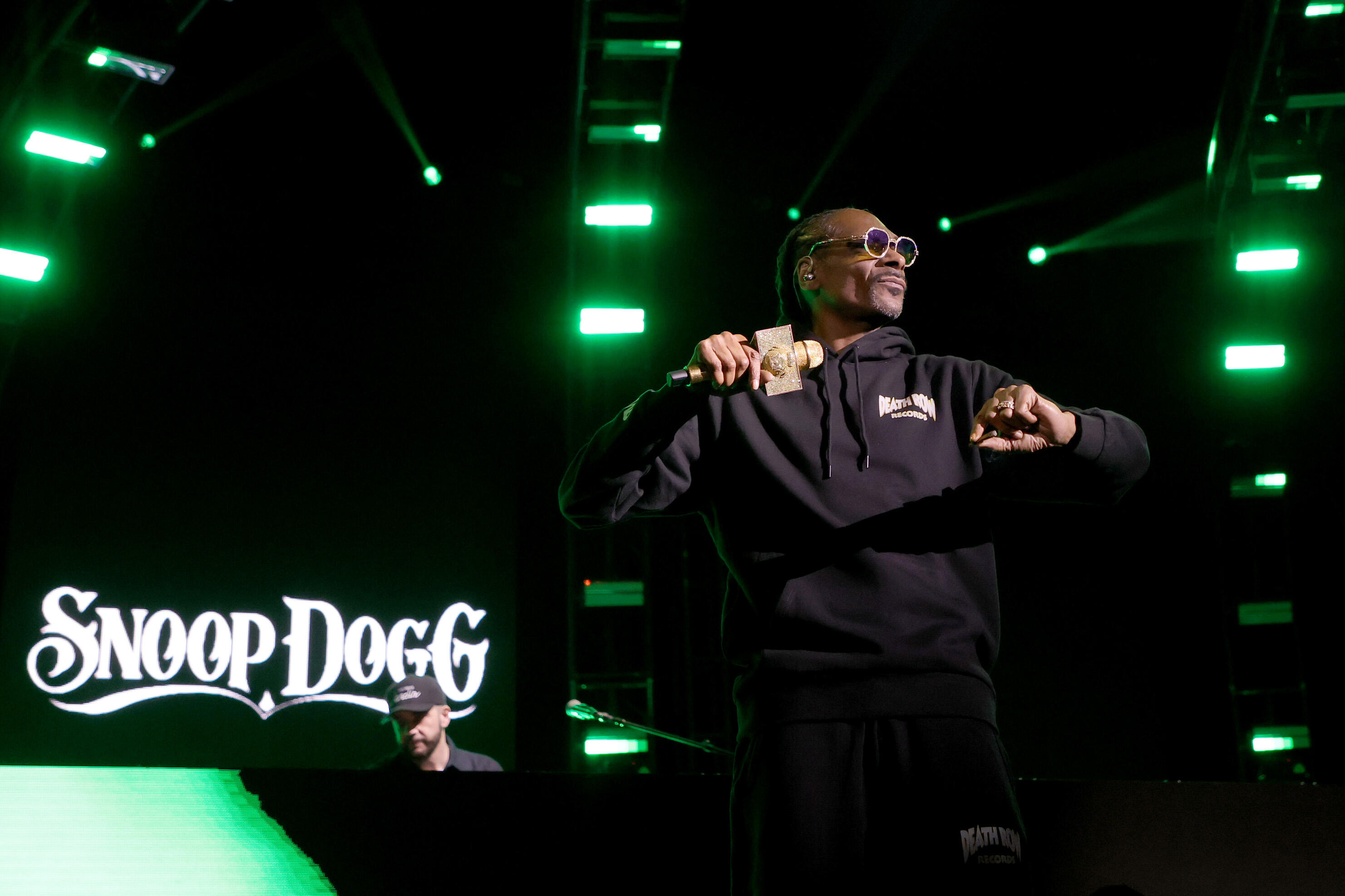 The UAE ‘Spider-Man’ Ban & ‘The Cosby Files’ + the Snoop Factor | iHeart