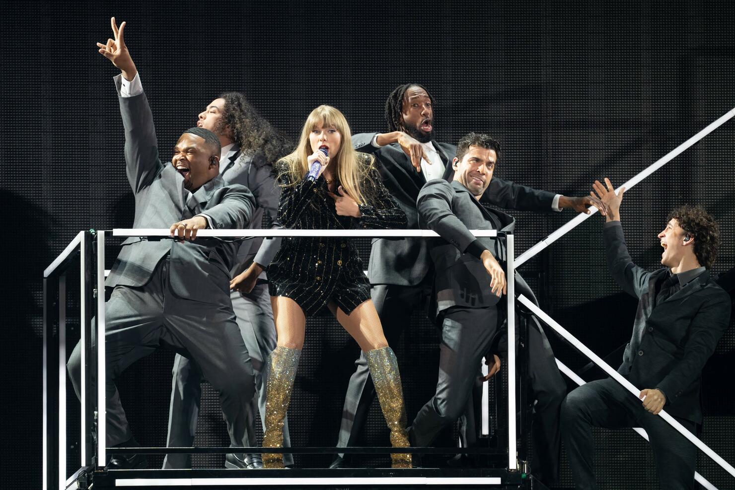 Taylor Swift Debuts “Speak Now” Vault Track/Breaks Record | iHeart