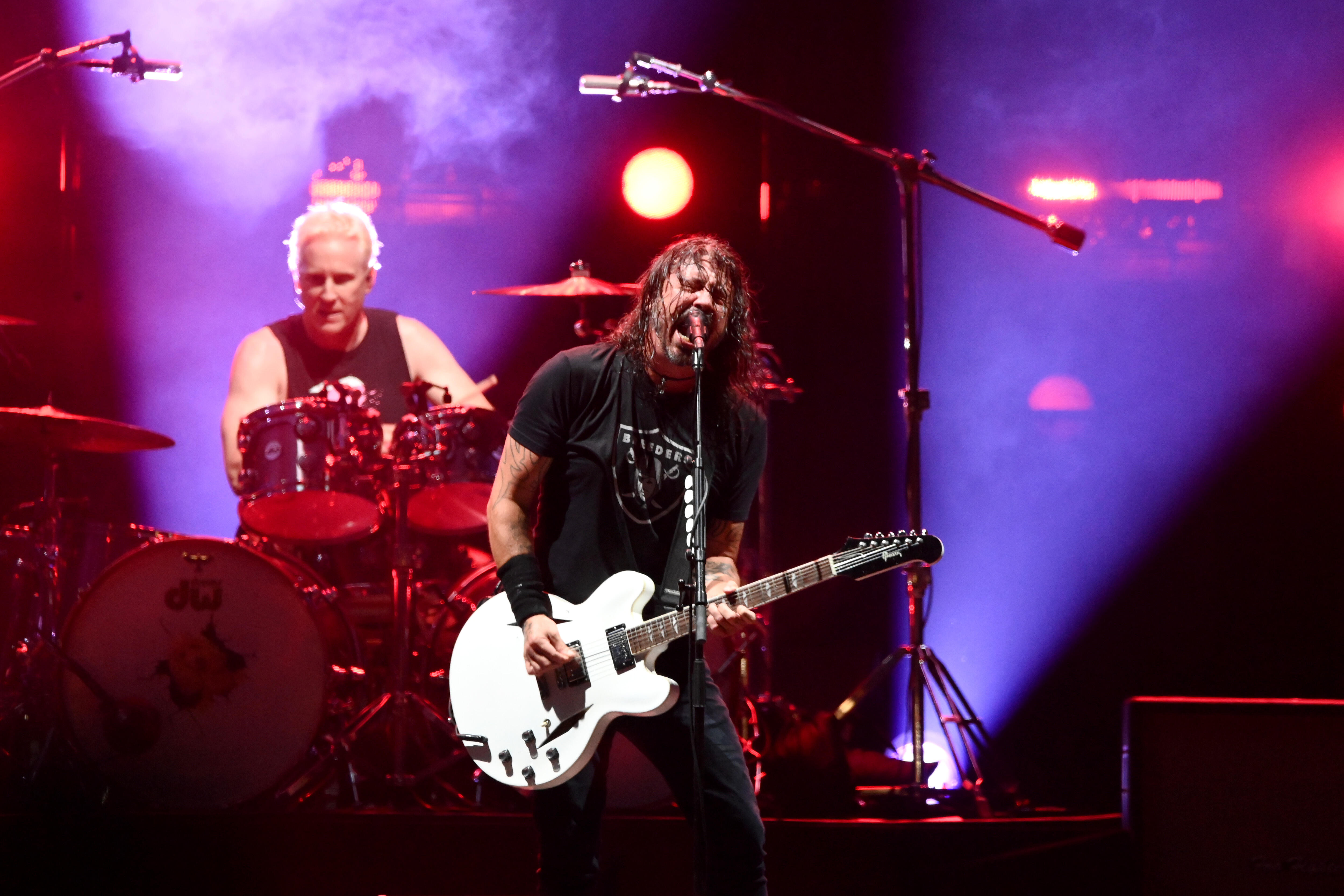 Foo Fighters & Alanis Morisette Pay Tribute To Sinéad O'Connor | iHeart Foo Fighters & Alanis Morisette Pay Tribute To Sinéad O'Connor | iHeart