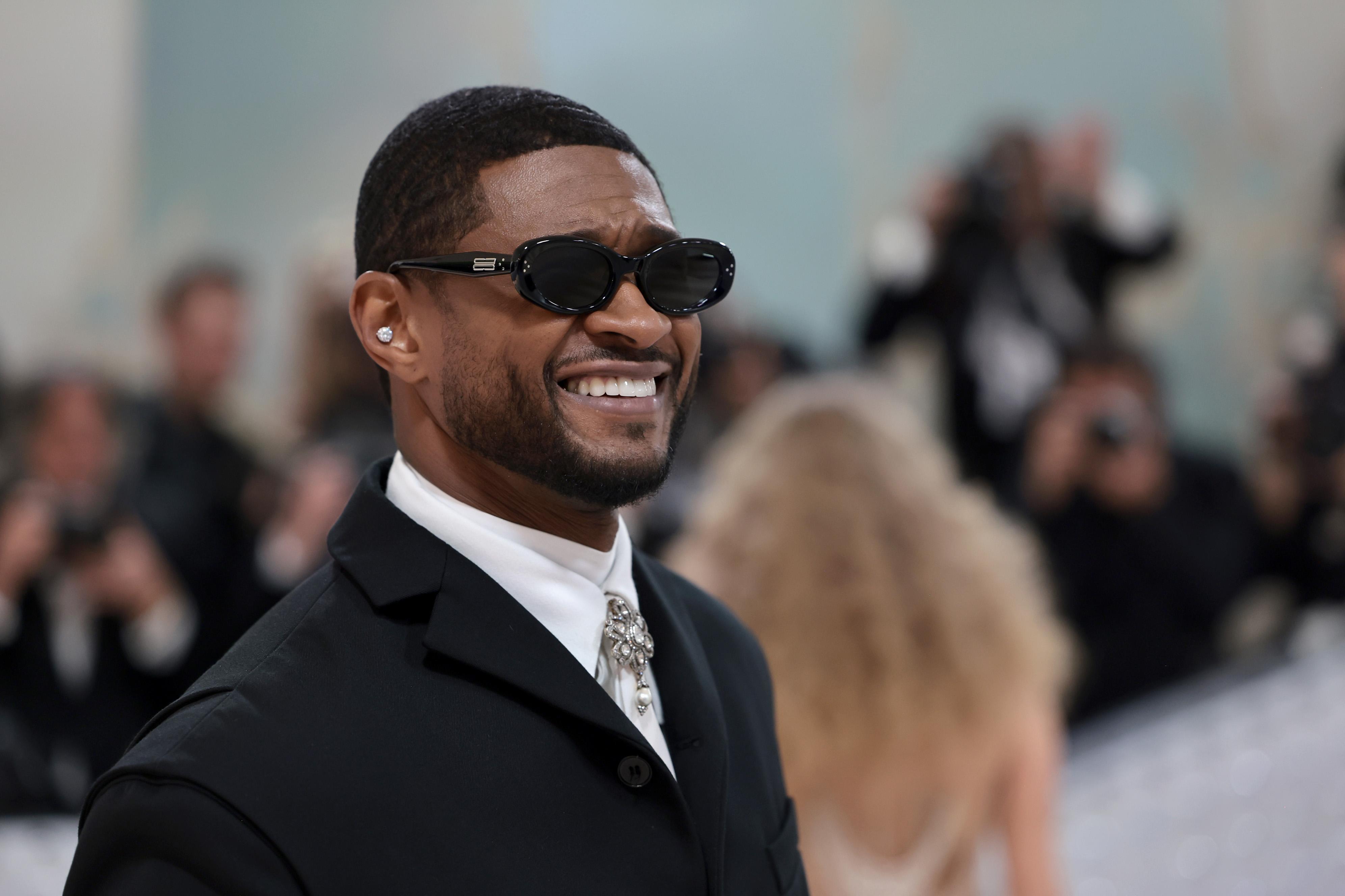 Usher Brought His Kids To Work & It Looks Chaotic | iHeart