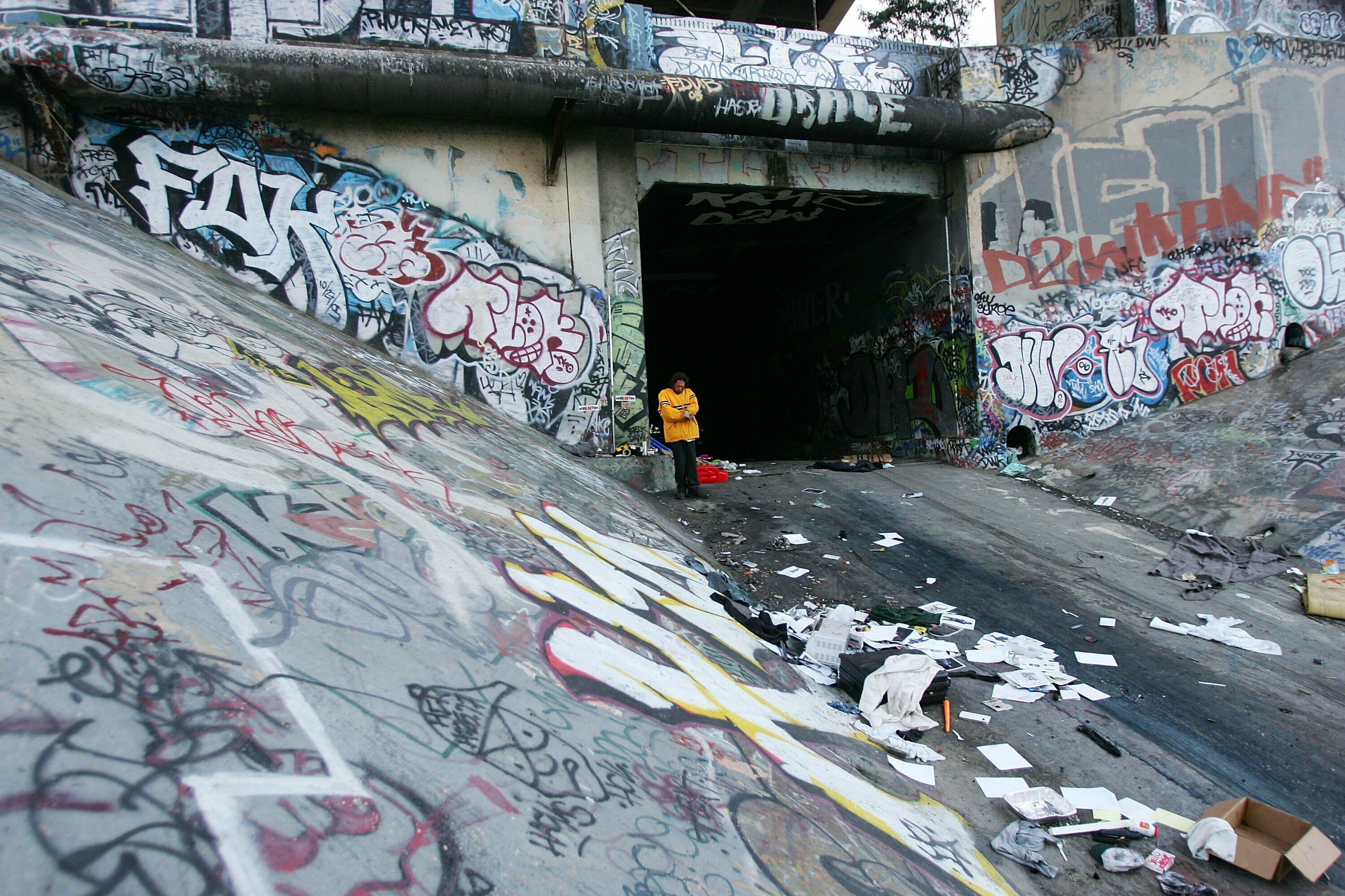 L.A. River Homeless Encampment on Top of Gas Pipeline Causes Concern ... L.A. River Homeless Encampment on Top of Gas Pipeline Causes Concern ...