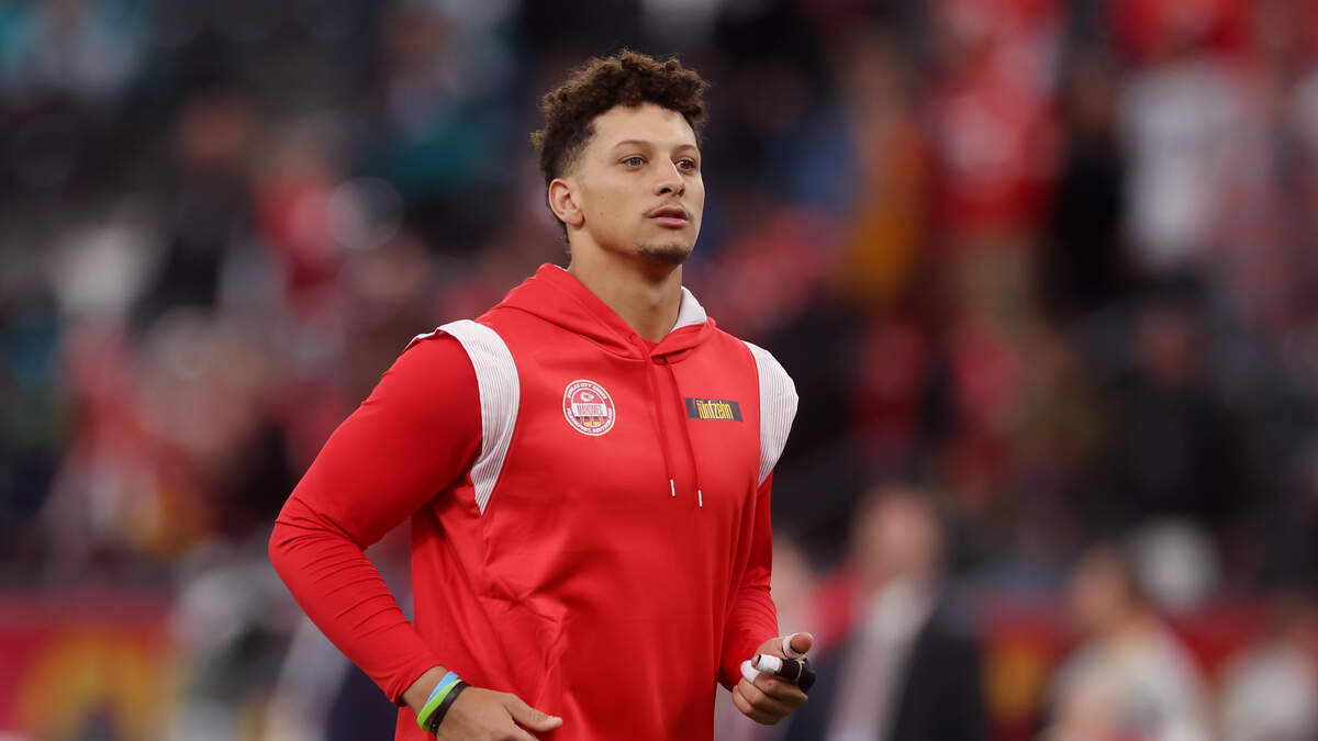 Patrick & Britney Mahomes Model For Skims | WiLD 94.9 | The JV Show