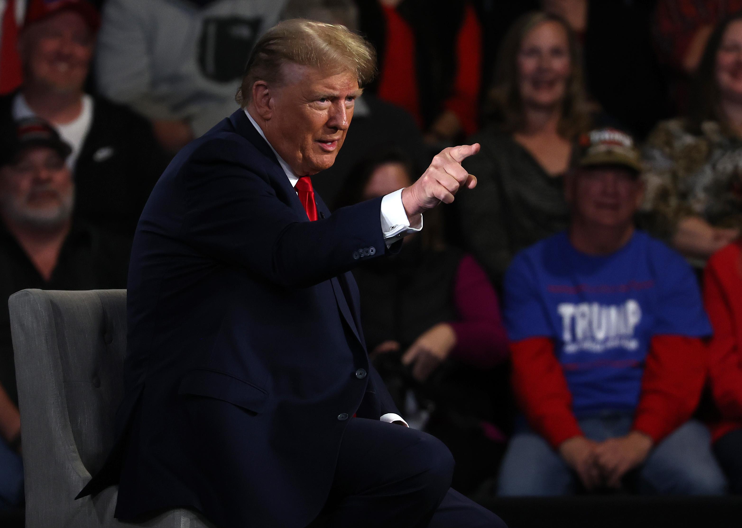 Trump Unveils Shortlist for Vice Presidential Candidates | iHeart