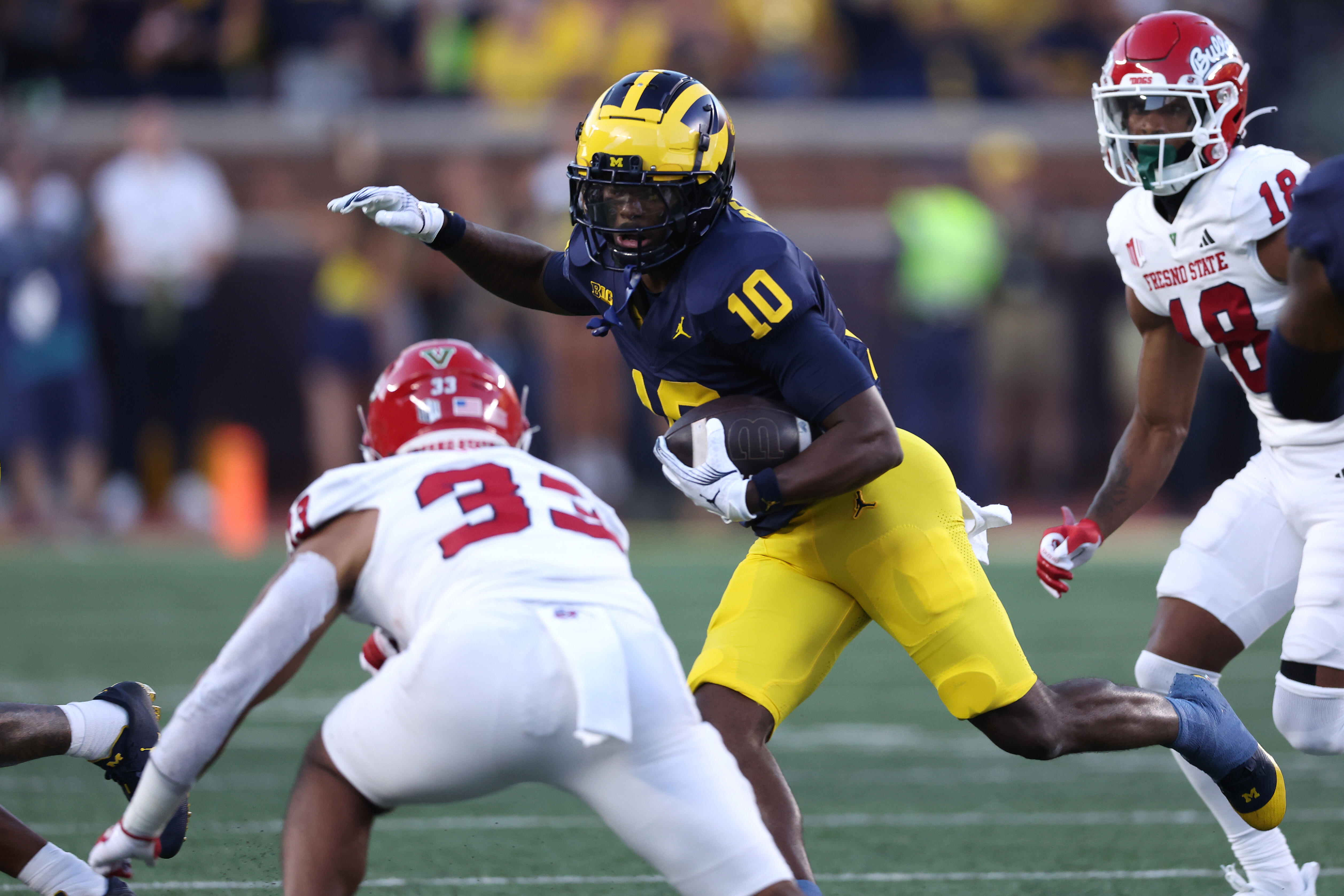 Nov. 30 UCLA vs. Fresno State Football Tickets | iHeart