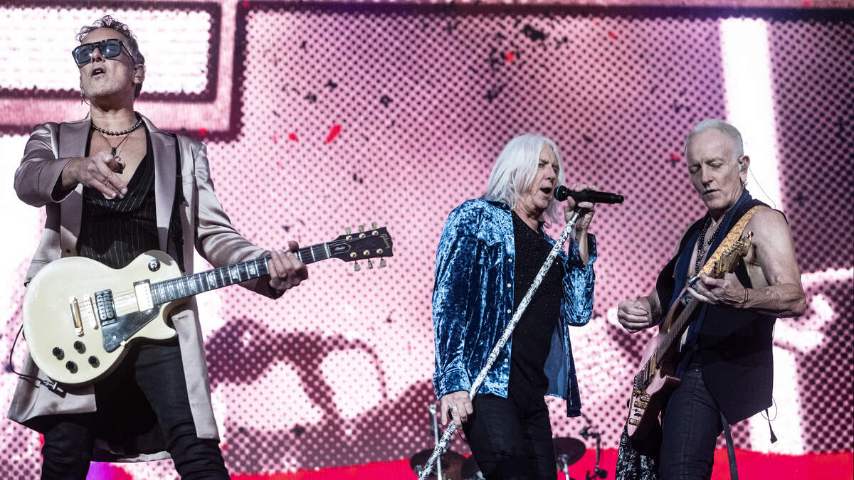 Def Leppard to Release "Diamond Star Heroes Live..." Concert Collection ...