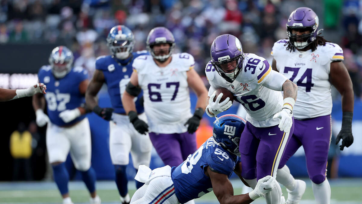 Zavier Scott Week 17 Preview vs. the Lions | iHeart Sports