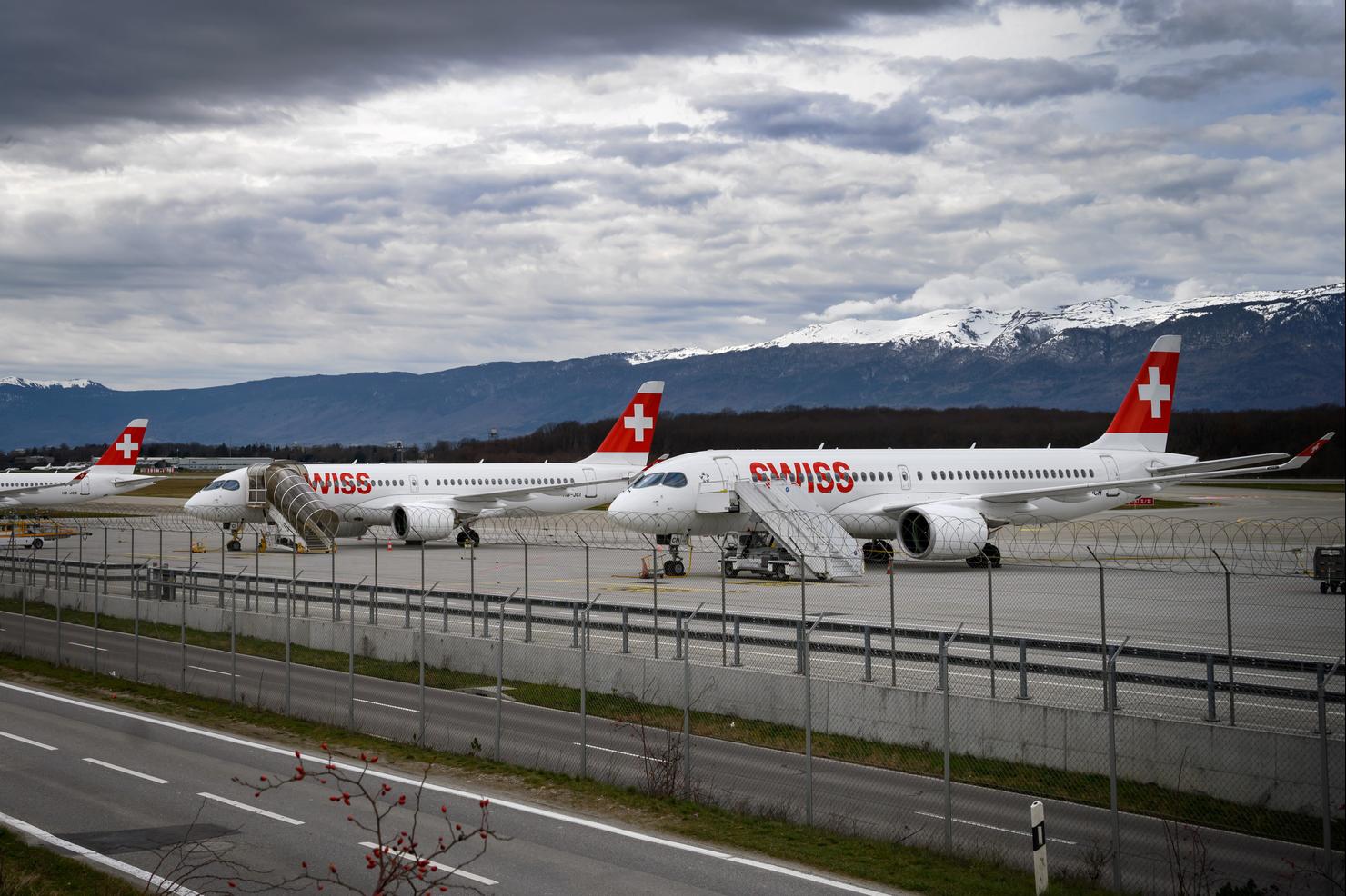 Passengers Evacuate On The Runway Using Emergency Slides After Engine ...