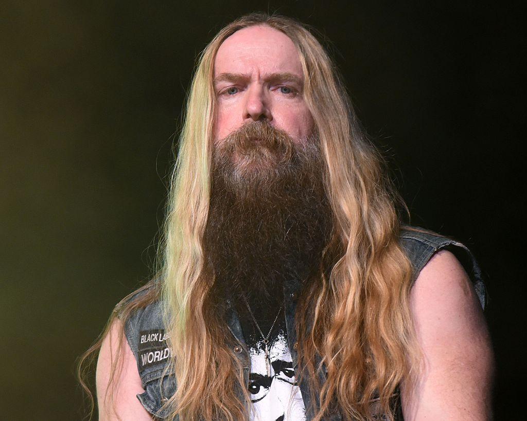 5-rockers-without-their-famous-beards-for-nobeardday-iheartradio