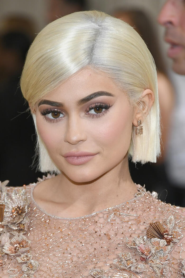 22 Platinum Blonde Celebs | iHeartRadio