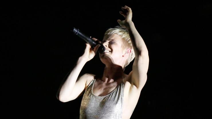 Robyn Reveals Tracklist For New Album 'Honey' | iHeartRadio