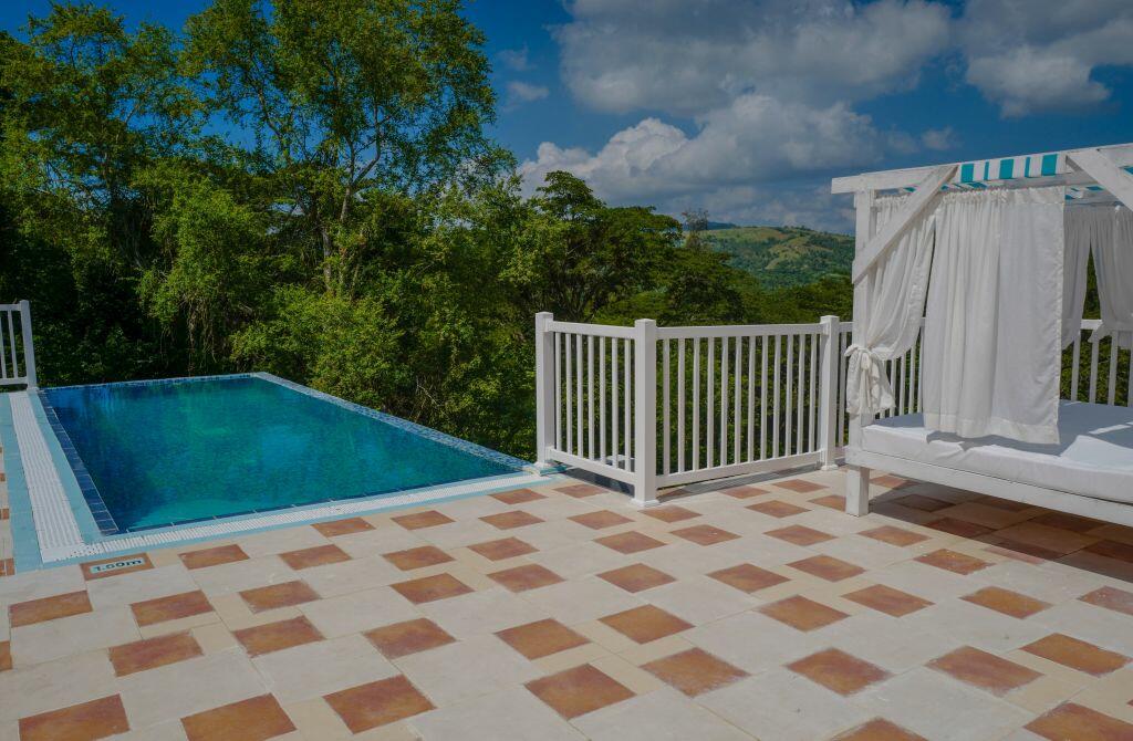 Hotels.com will pay you to be a Professional Pool Hopper! | iHeart