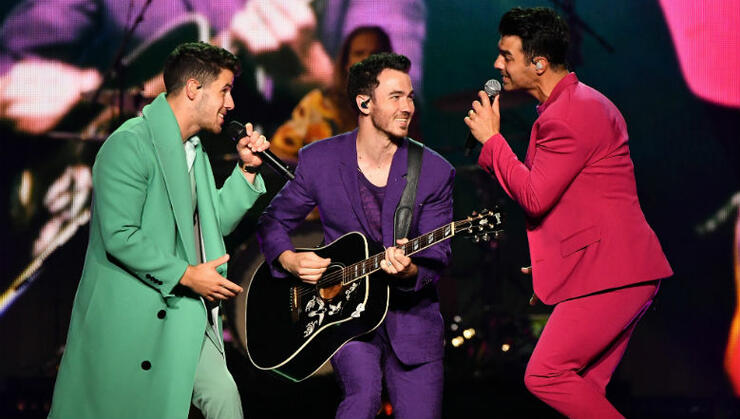 Jonas Brothers Throw It Back To The '80s In 'Only Human' Music Video ...