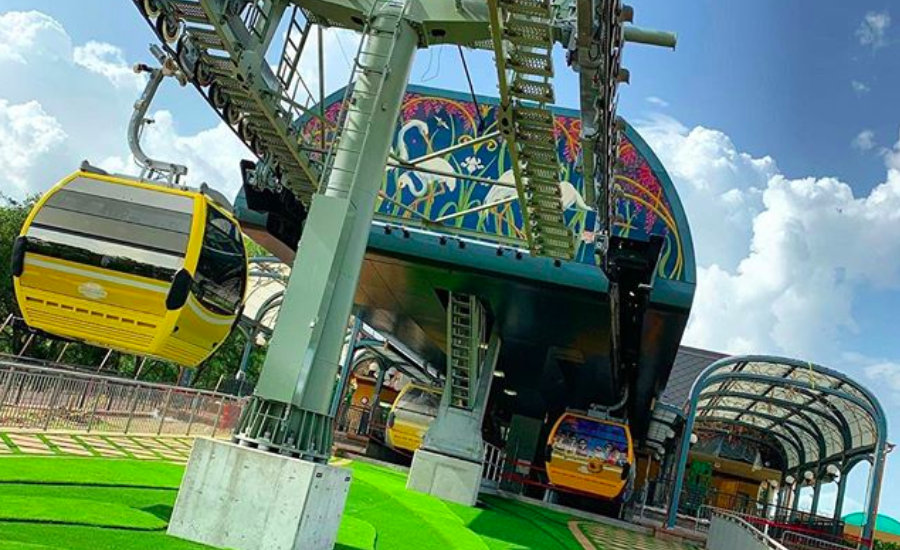 Disney World's New Skyliner Cable-Car System Breaks Down, Strands ...