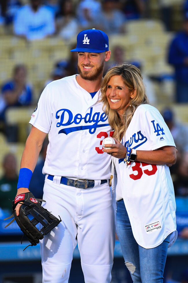 Cody Bellinger’s Mom Jennifer Reacts to Astros Cheating Scandal: Listen ...