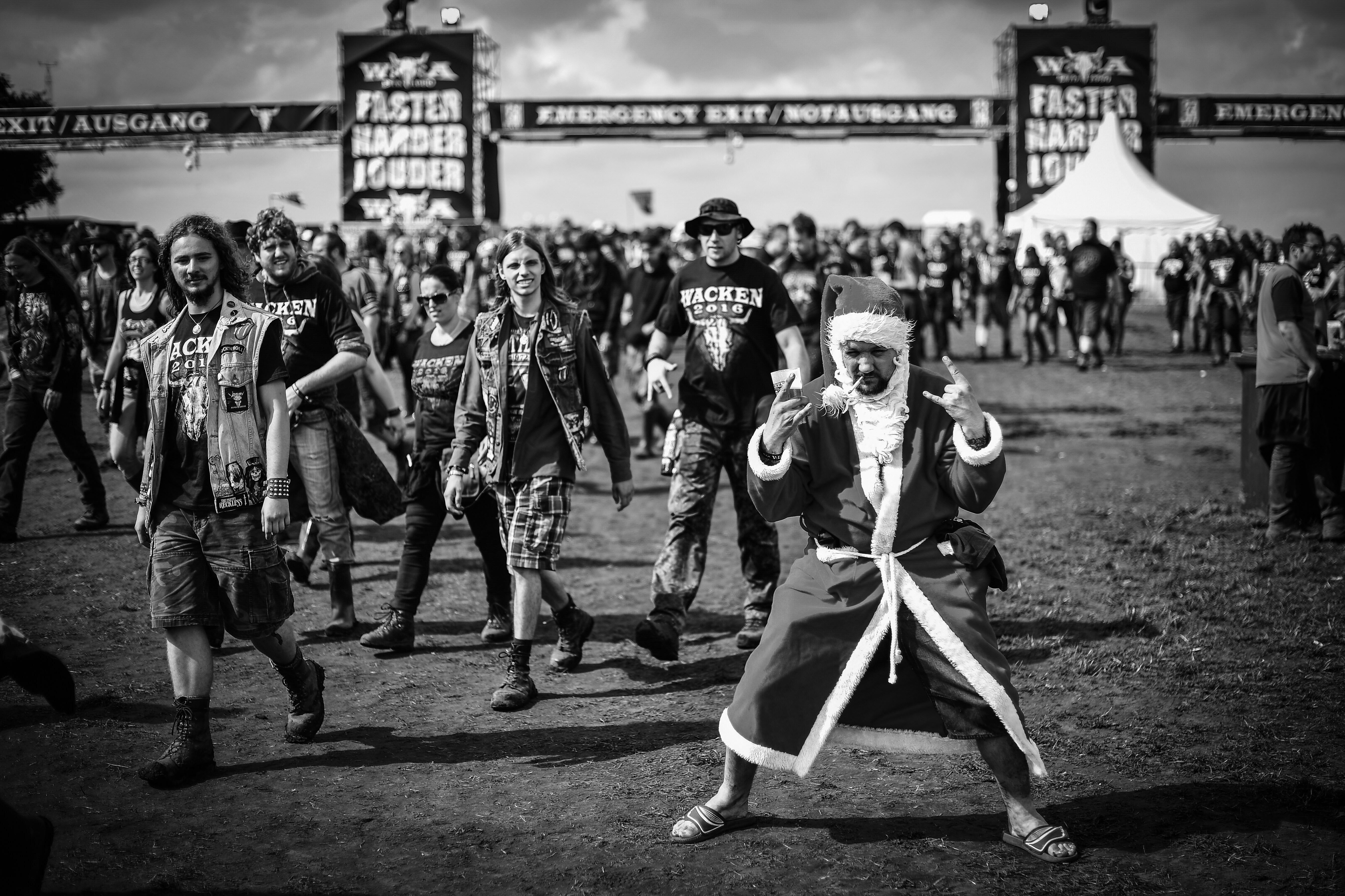 Birth of heavy-metal: 1955 drum solo by double-bass pioneer Louie Bellson | iHeart