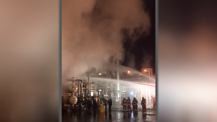 Explosion Sparks Fire at Marathon Petroleum Refinery in Carson; No One ...