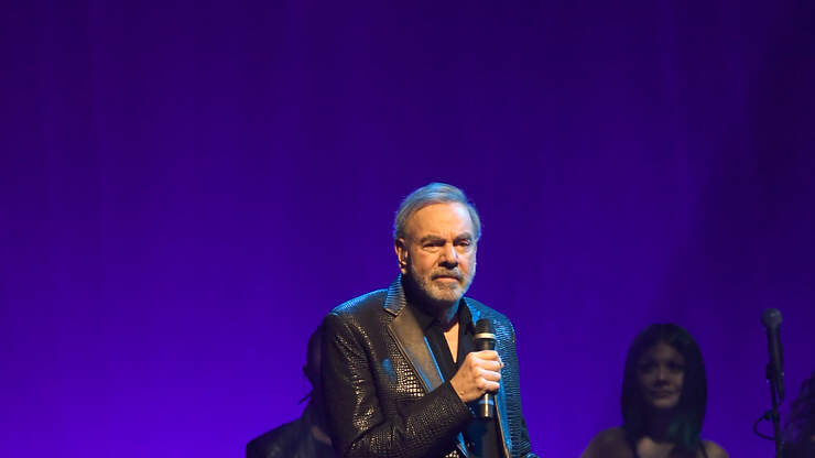 Neil Diamond Sings Updated Coronavirus Version Of "Sweet Caroline ...