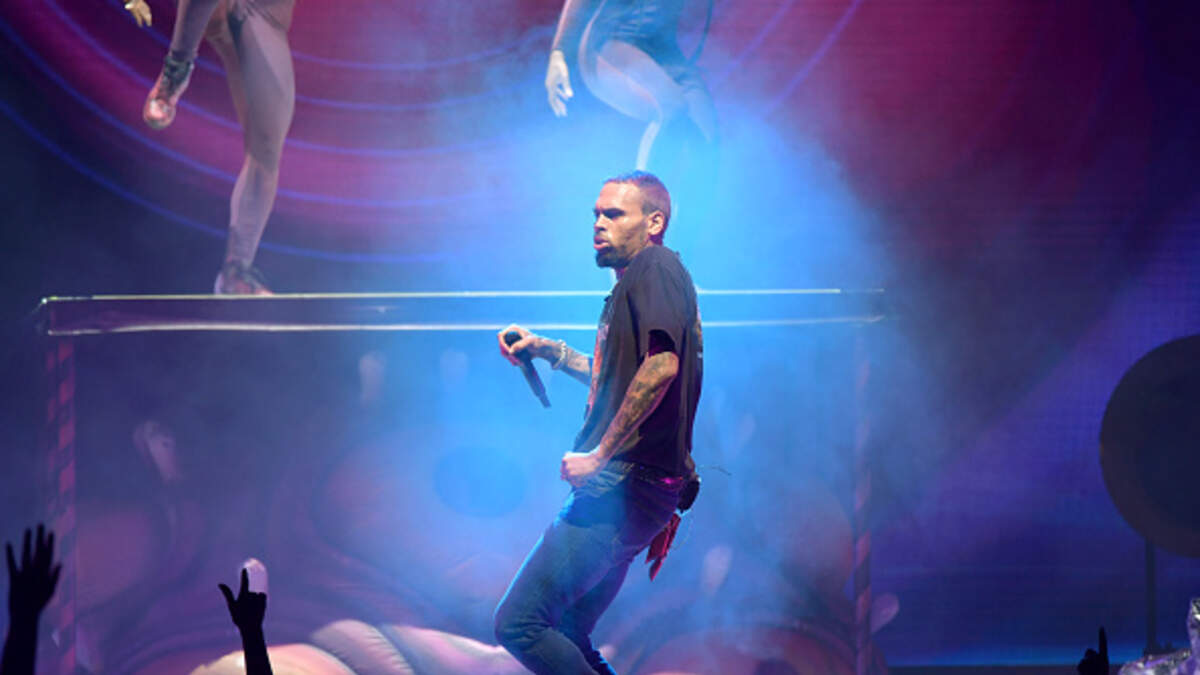 Chris Brown Shows His Dance Moves In New Go Crazy Challenge | 106.1 ...