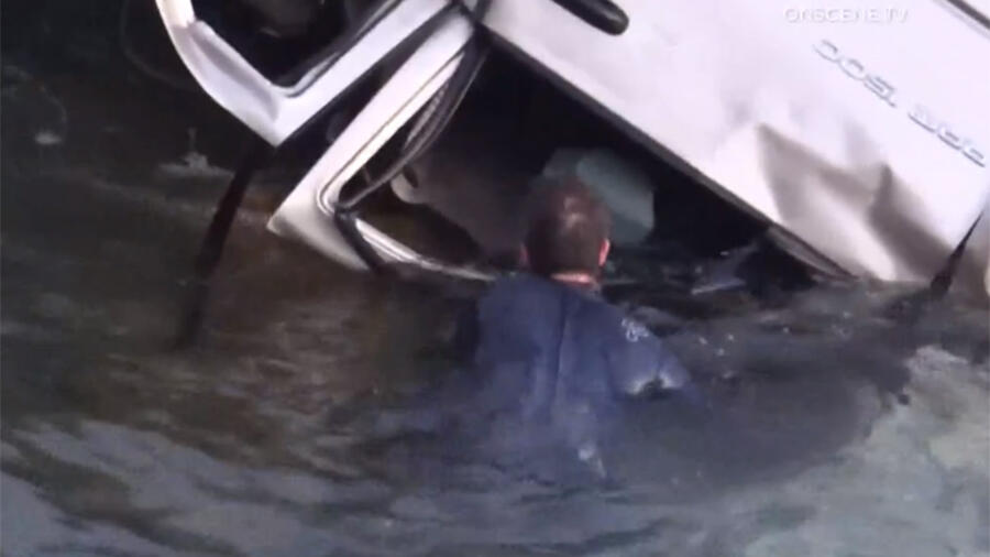 Cop Rescues Twin Toddlers After Father Drives Off Cliff In California ...