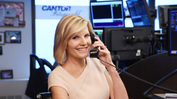 Co-Anchoring 'NBC Nightly News,' Kate Snow Interviews Voters In ...
