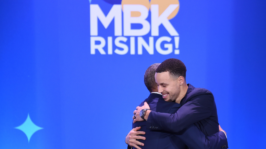 Barack Obama To Sit Down For Interview With Two-Time NBA MVP Steph ...