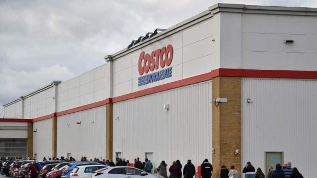 Costco Will Be Closed Nationwide On Christmas Day! | KOST 103.5 | Ellen ...