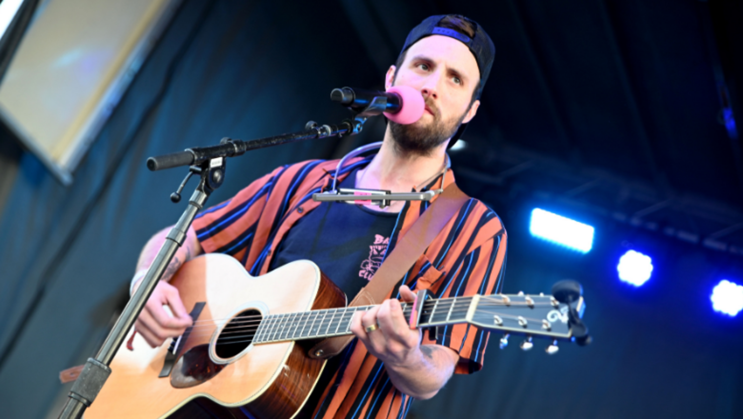 Ruston Kelly Is 'Happy And Grateful' To Celebrate 2 Years Of Sobriety ...