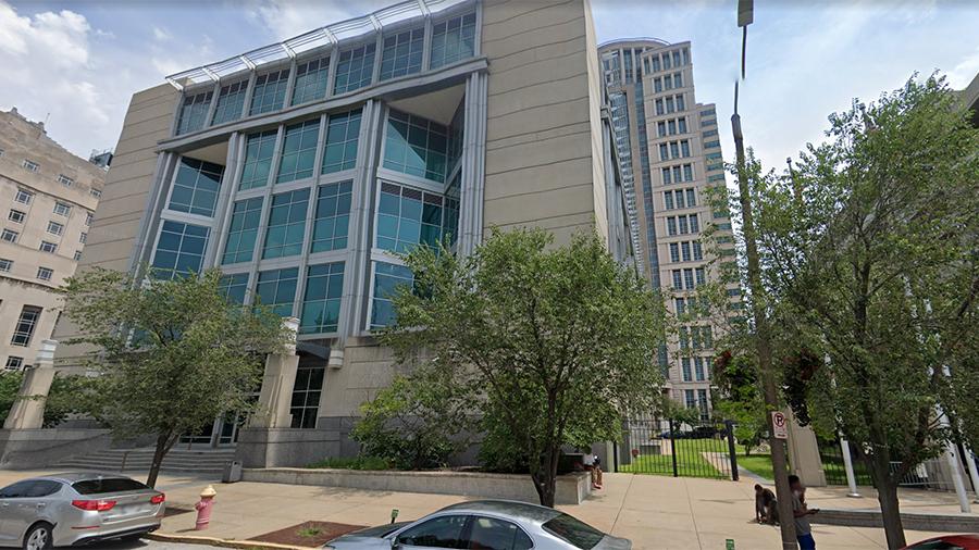 Guard Injured After 115 Inmates Take Over Section Of St. Louis Jail ...