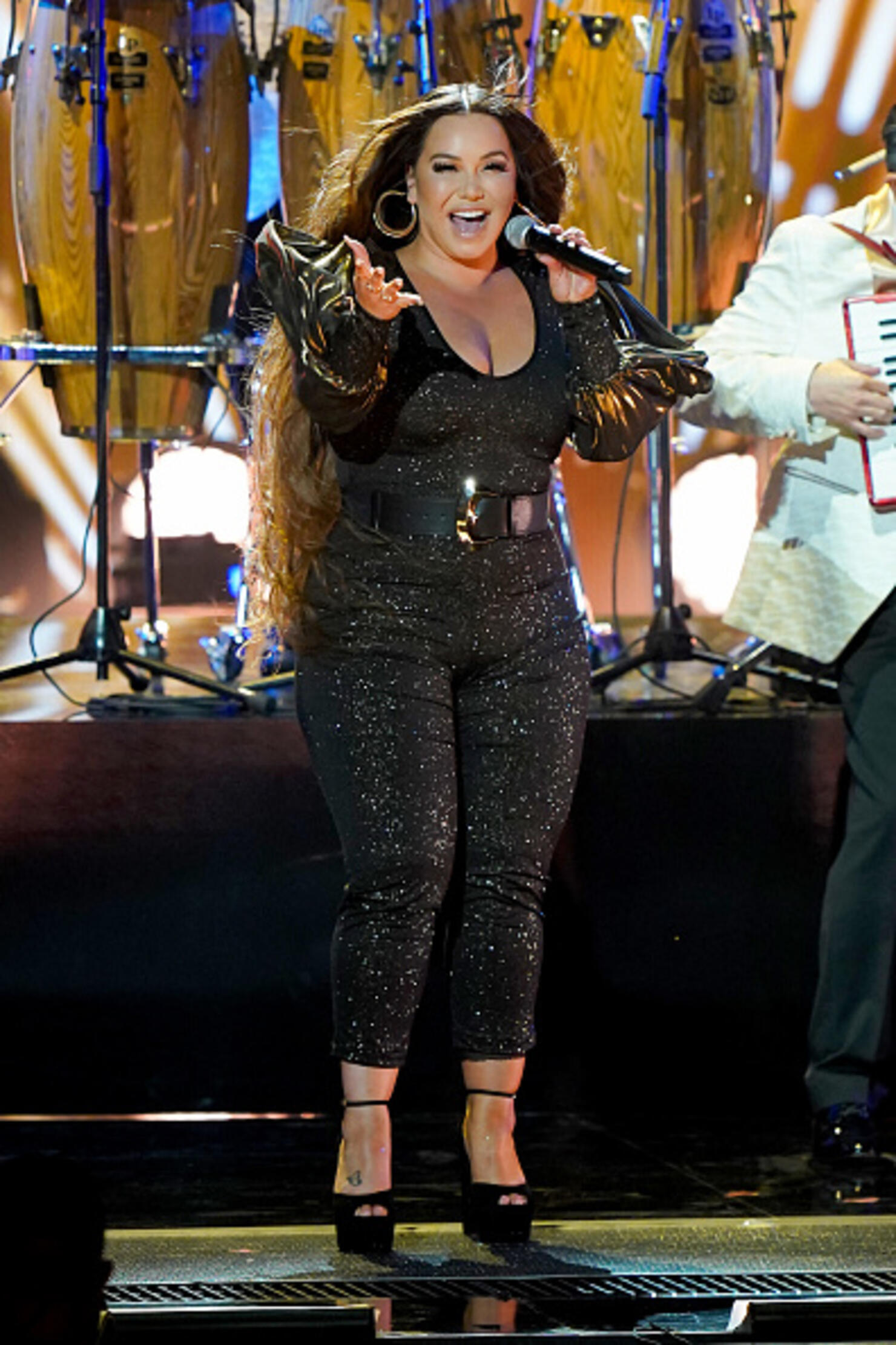 Chiquis Rivera Se Desnuda Para Mandar Mensaje De Aceptación Iheart