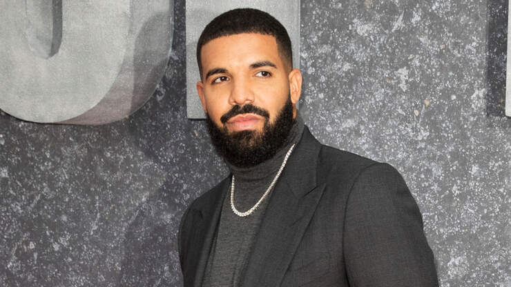 Drake Flaunts His Six-Pack Abs In Shirtless Selfie | American Top 40