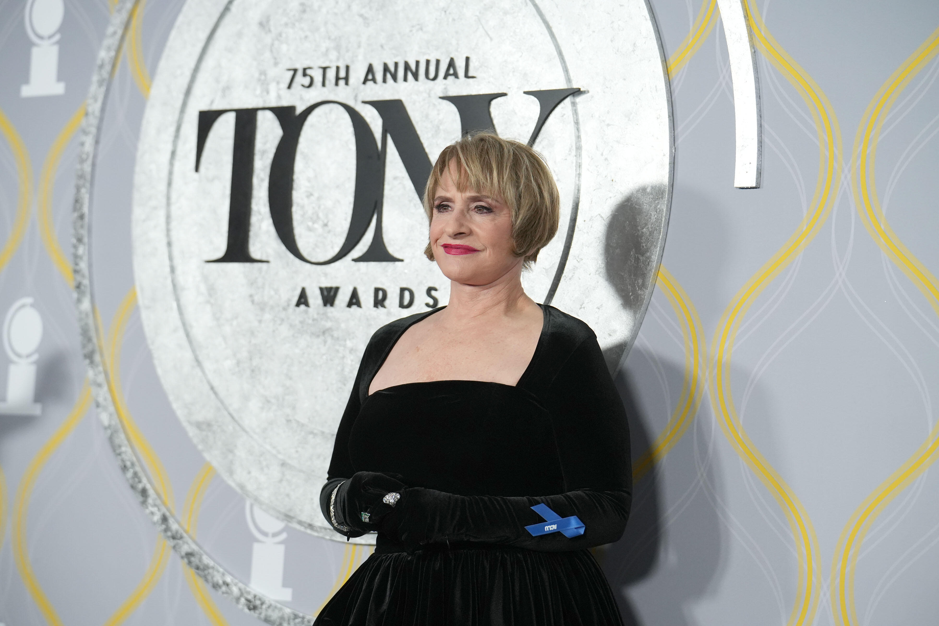 Patti LuPone Reportedly Gives Up Her Equity Card After Twitter ... Patti LuPone Reportedly Gives Up Her Equity Card After Twitter ...