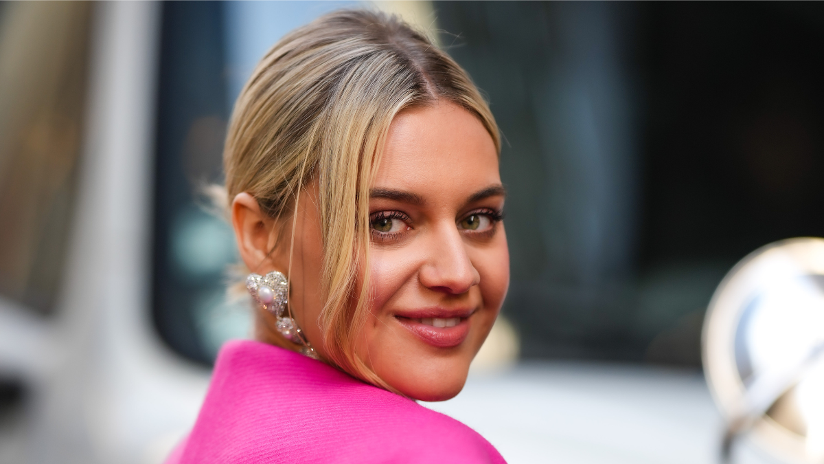 Watch How Kelsea Ballerini Brought Her Vibrant 'HEARTFIRST' Video To ...