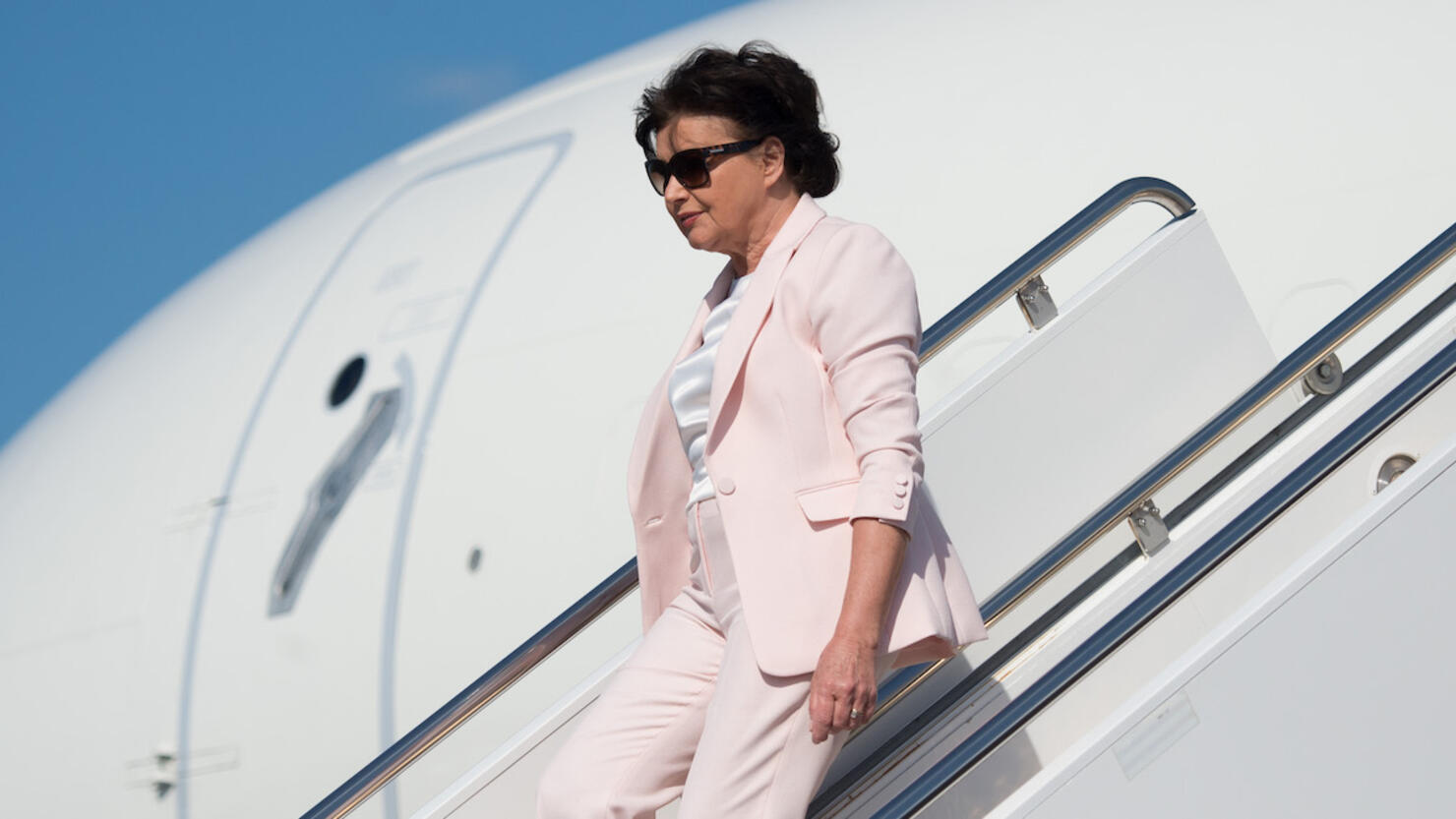 Melania Trumps Mother Amalija Knavs Dead At 78 Iheart