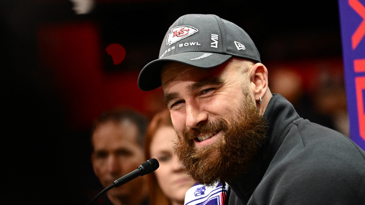 Travis Kelce Responds To Reports He 'Revolutionized' The Fade Haircut ...