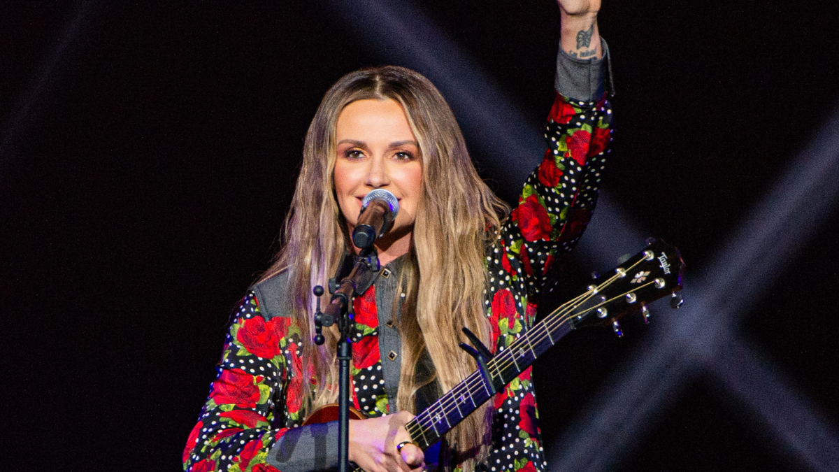 Carly Pearce Reveals Moment She 'Could Hear A Pin Drop' On Stage | iHeart