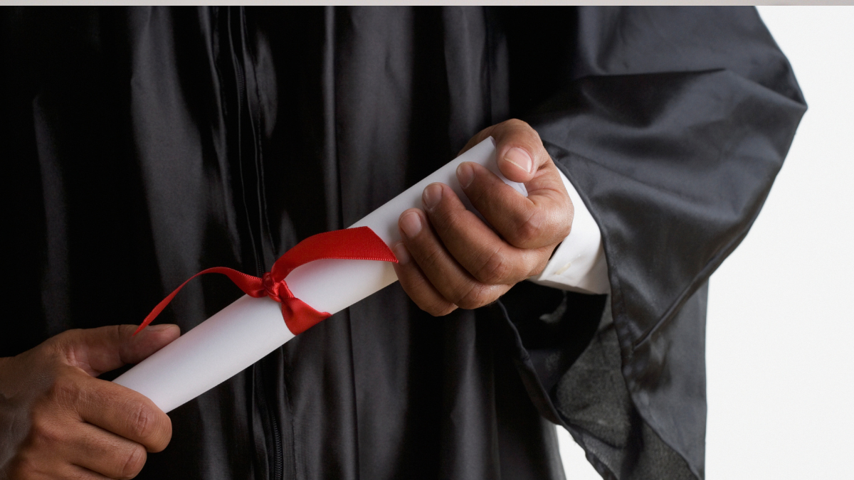Georgia Tech's 1st Black Graduate Hands Granddaughter Diploma From ...