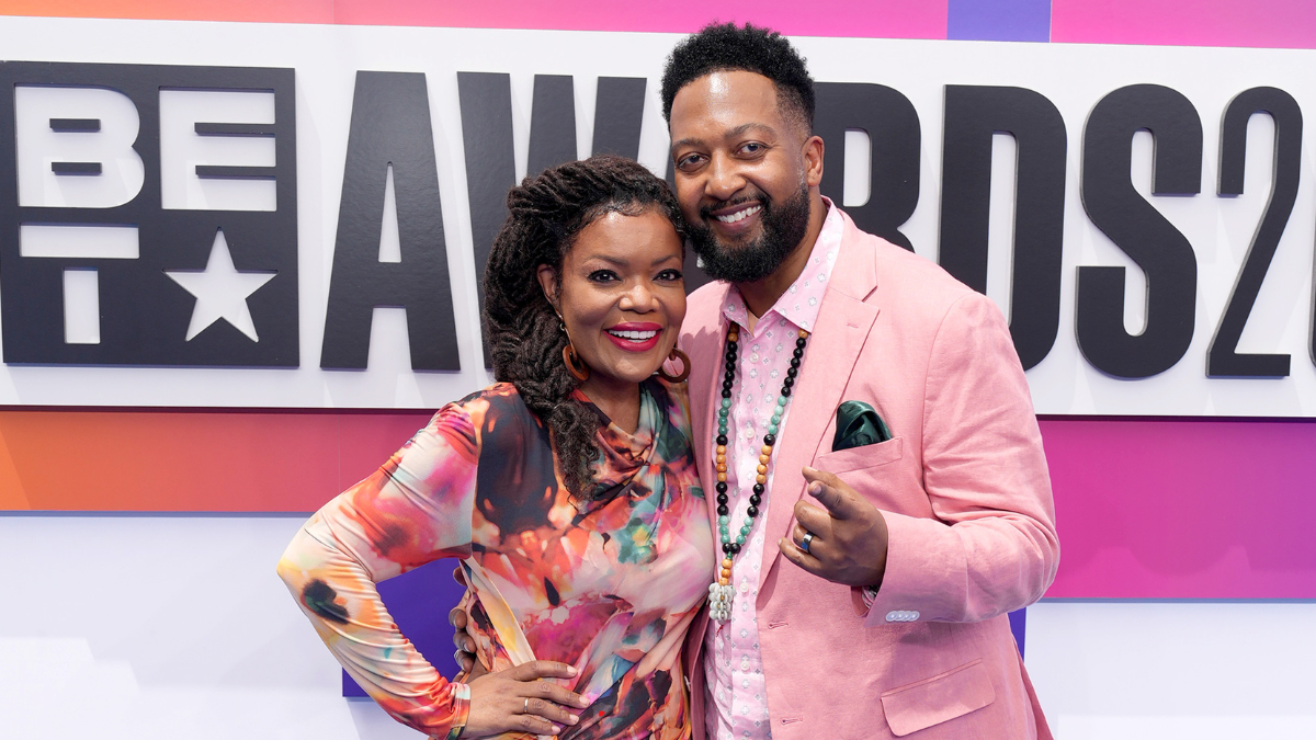 Yvette Nicole Brown Marries For First Time At 53: 'Never Too Late' | iHeart