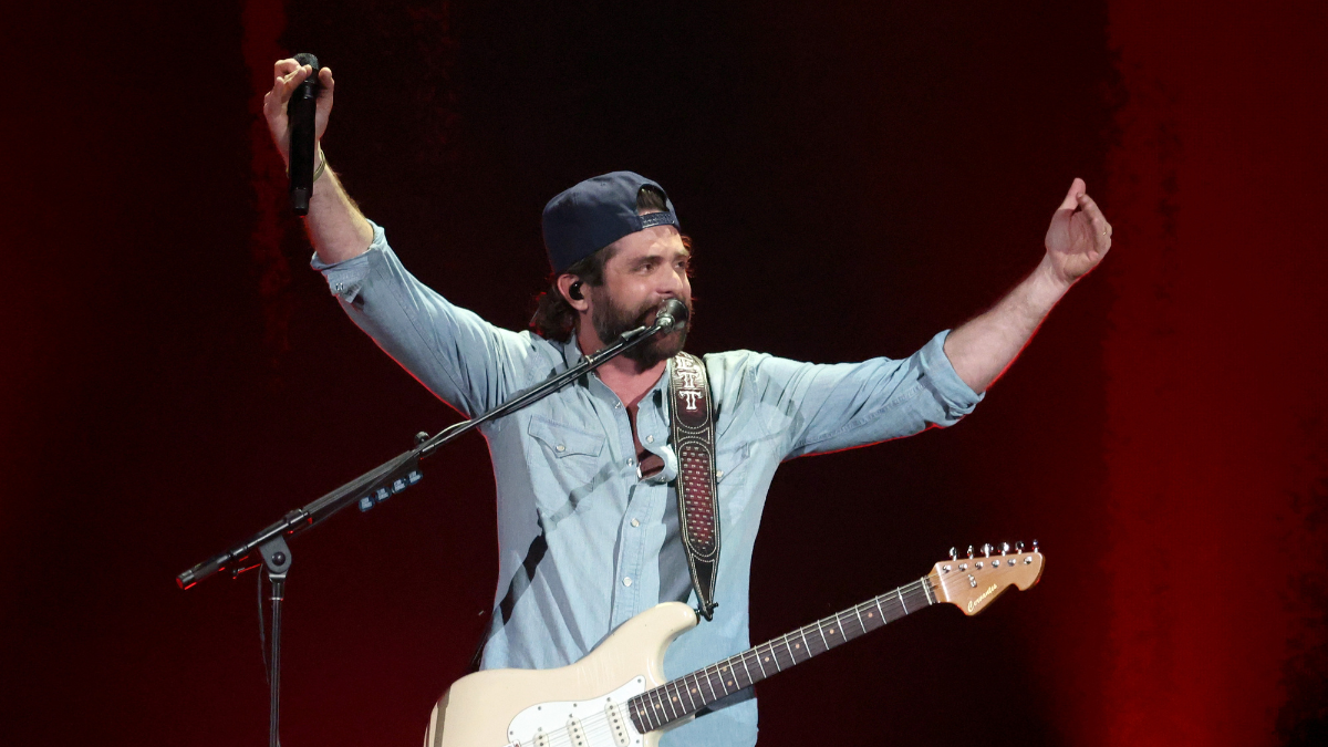 Thomas Rhett Reveals Destinations, Lineup On 2026 Tour — What To Know ...