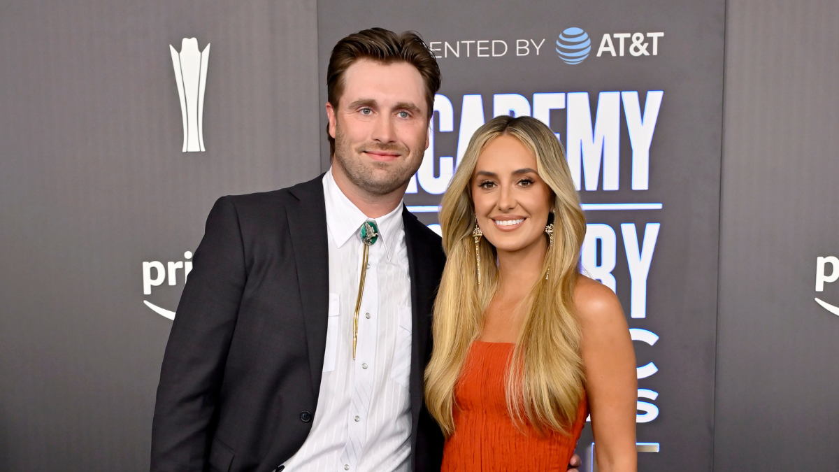 Lainey Wilson Husband Walk First Red Carpet Since Wedding See The